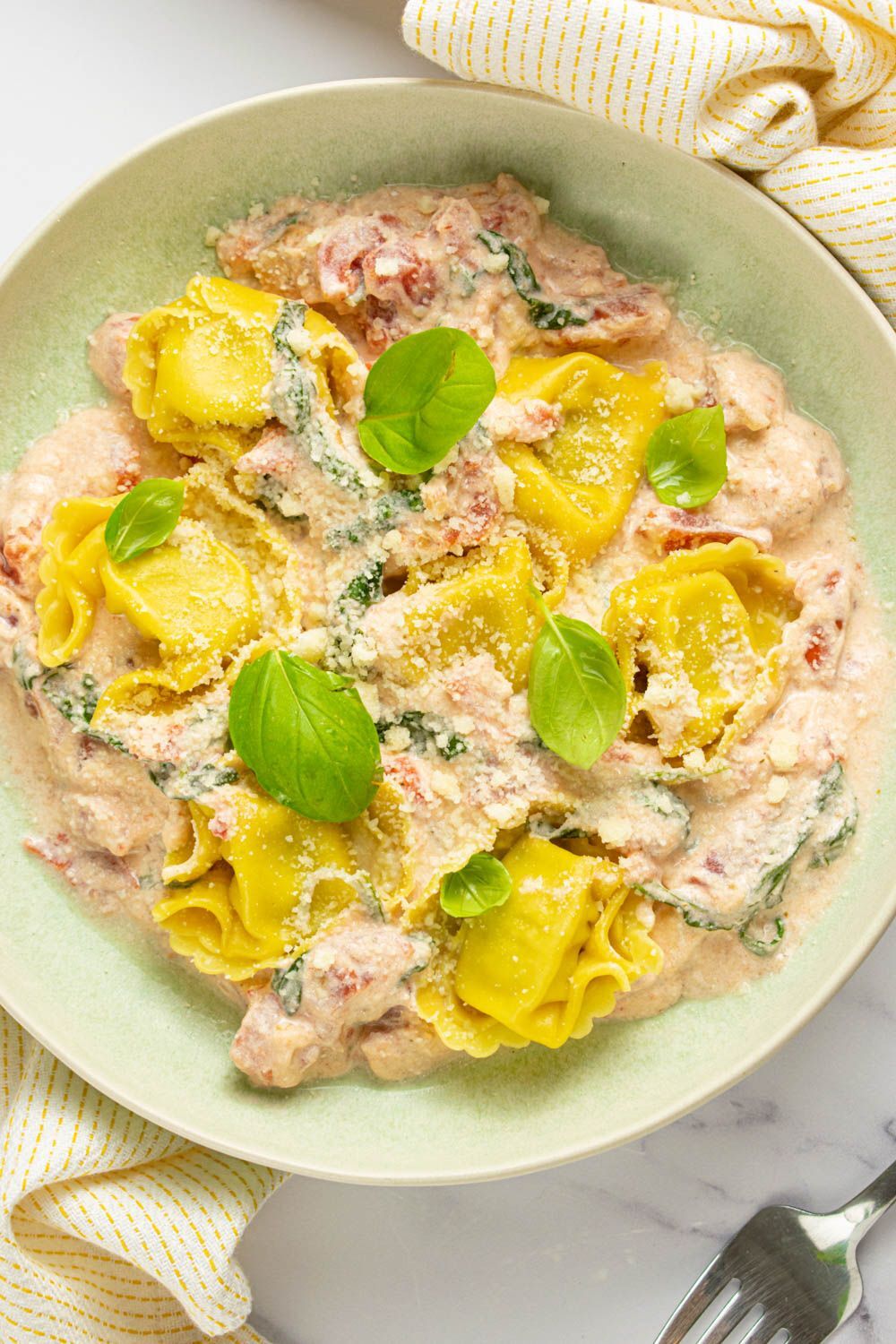 Creamy Tortellini with Tomatoes - Slender Kitchen