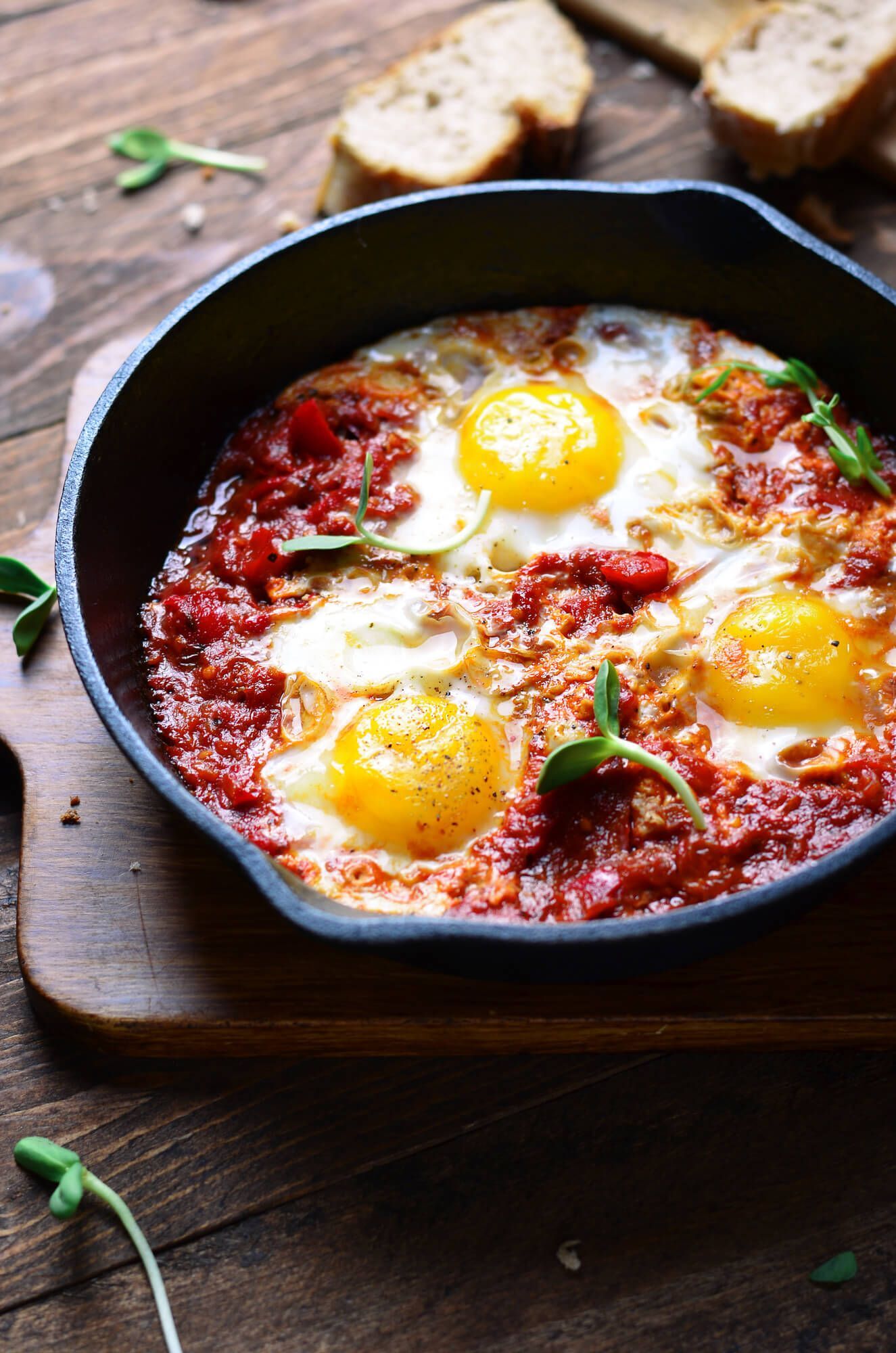 Baked eggs tomato store