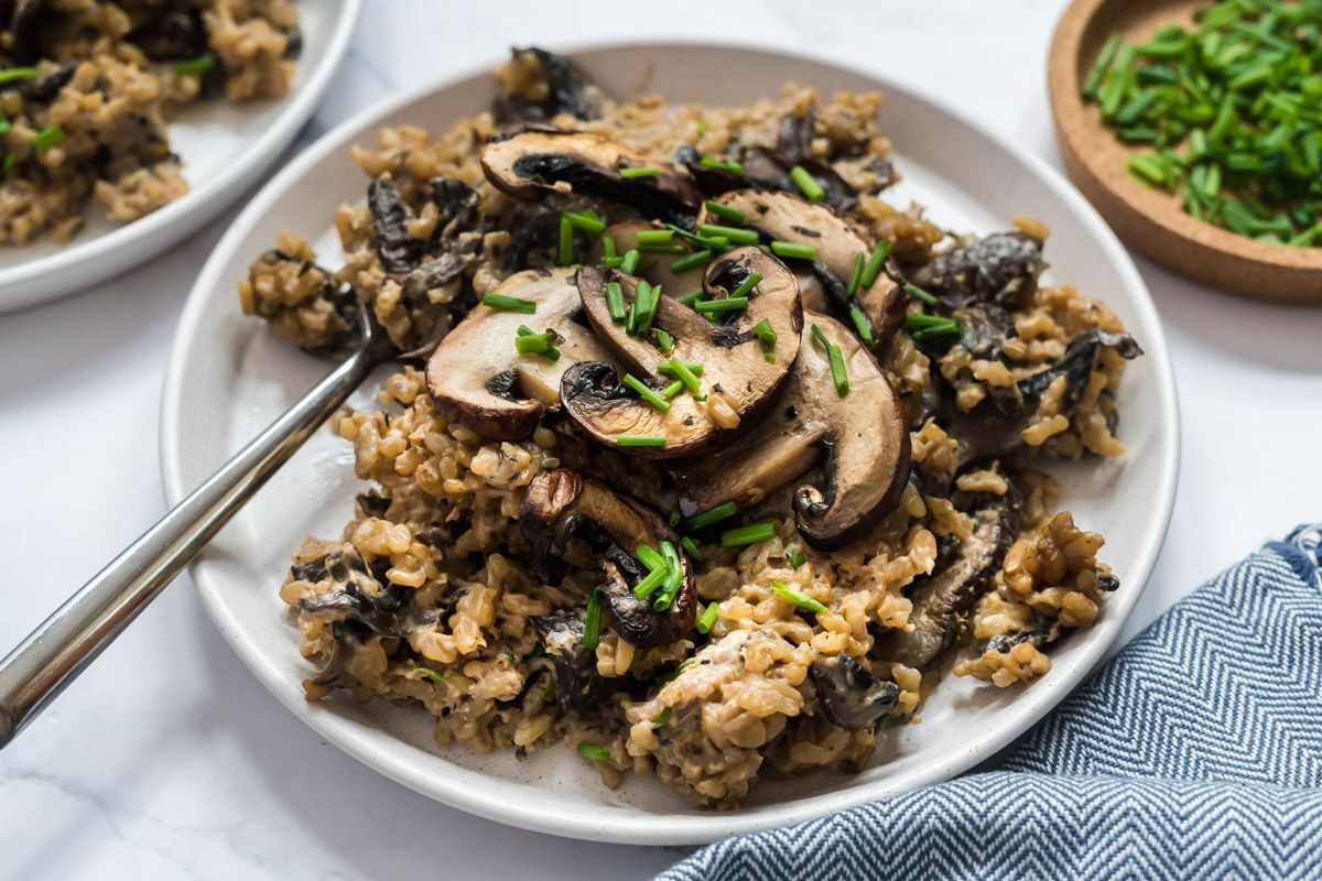One Pot Creamy Mushroom Rice - Slender Kitchen