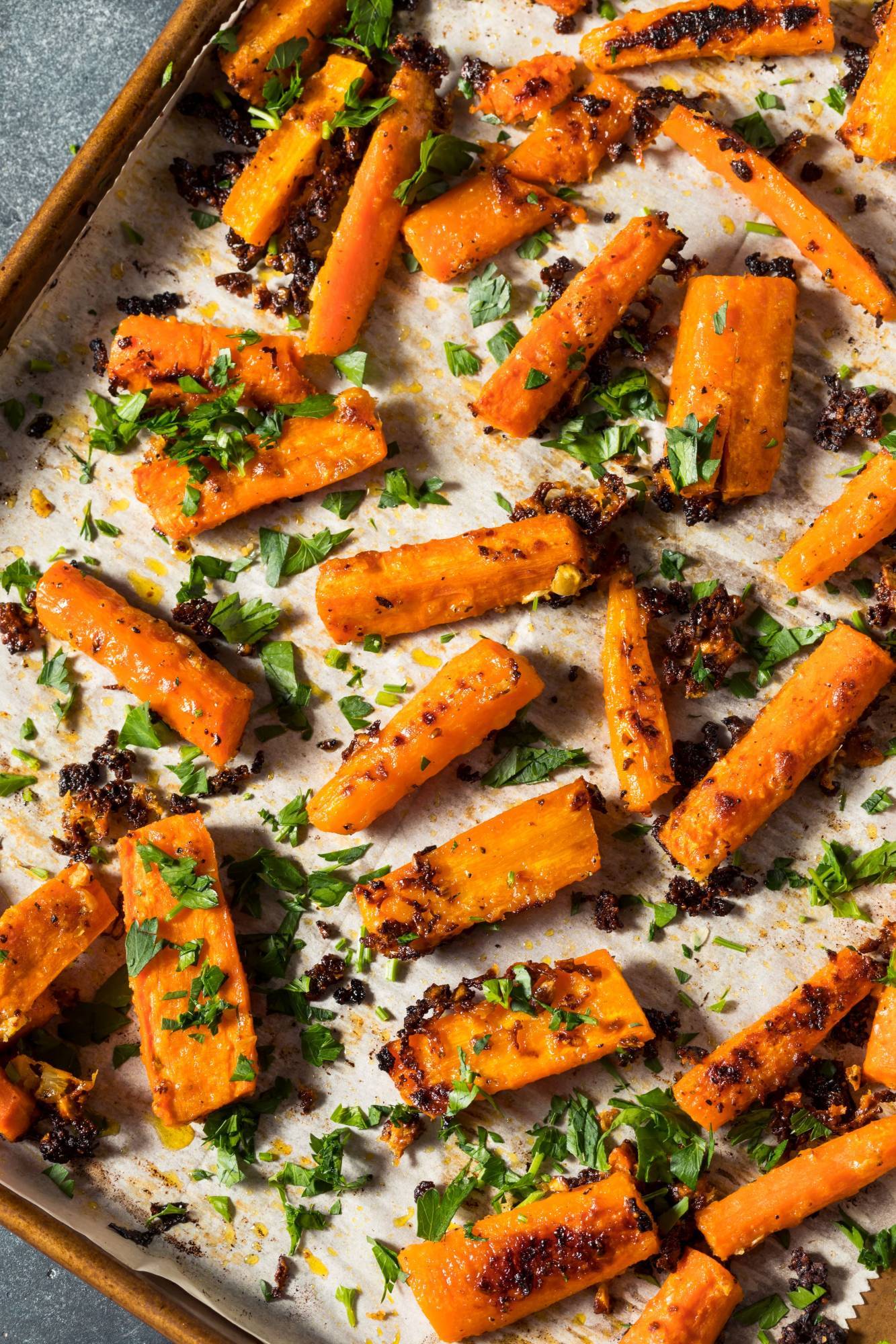 Sesame Roasted Carrots - Slender Kitchen
