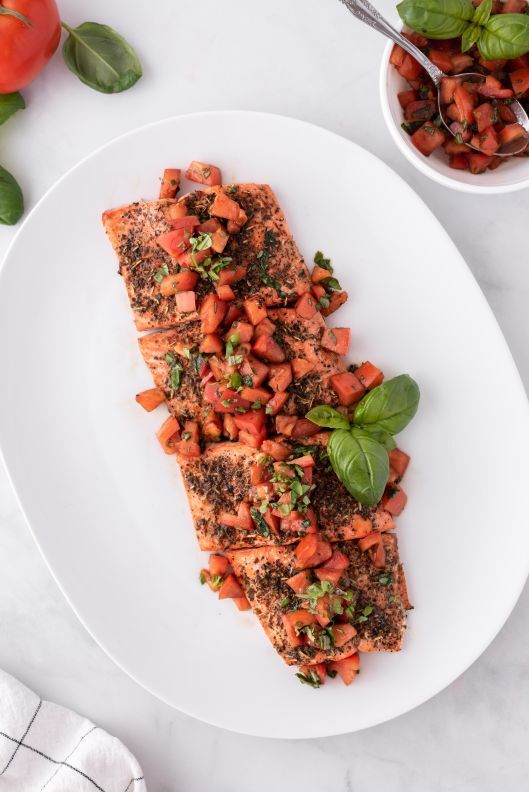 Italian Salmon with Tomato Basil Salsa (15 Minutes!) - Slender Kitchen