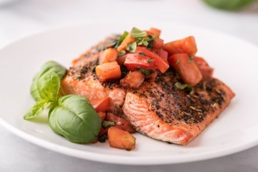 Italian Salmon with Tomato Basil Salsa (15 Minutes!) - Slender Kitchen