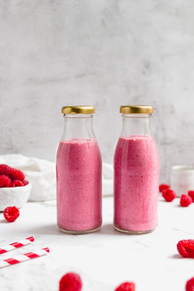Raspberry Chia Smoothie - Slender Kitchen