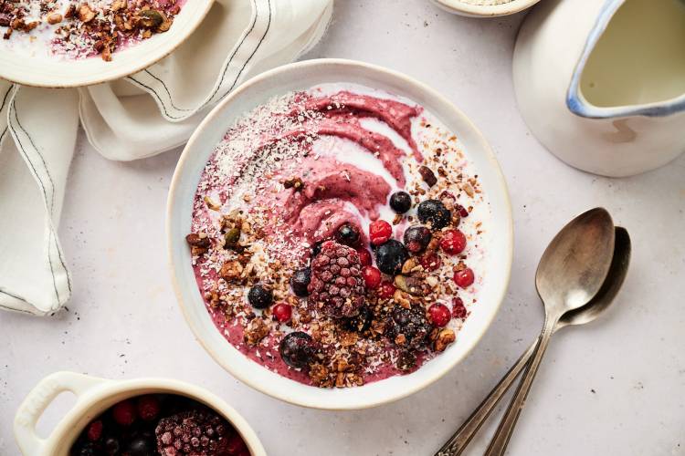 Acai Bowl Recipe (Easy, Affordable!) - Slender Kitchen