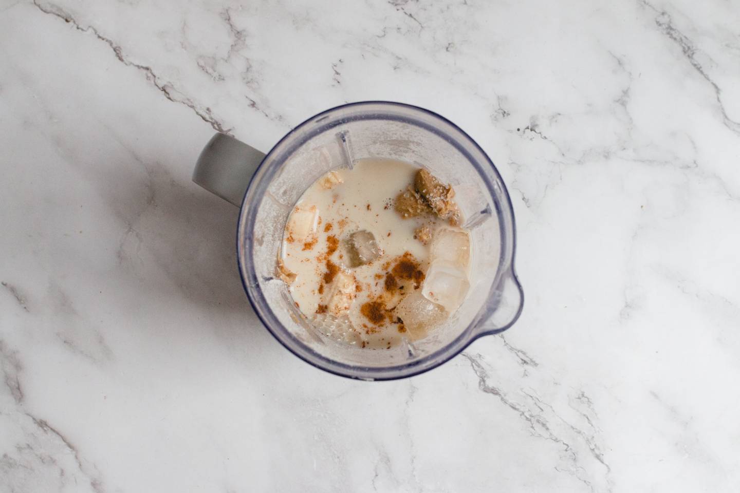 Creamy Banana Oatmeal Smoothie - Slender Kitchen