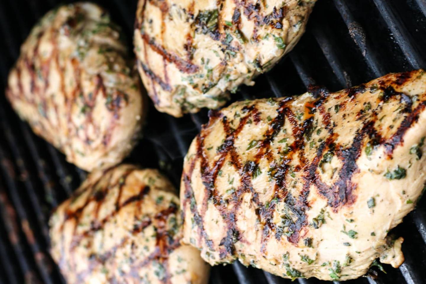 Easy Grilled Chicken Breast - Slender Kitchen