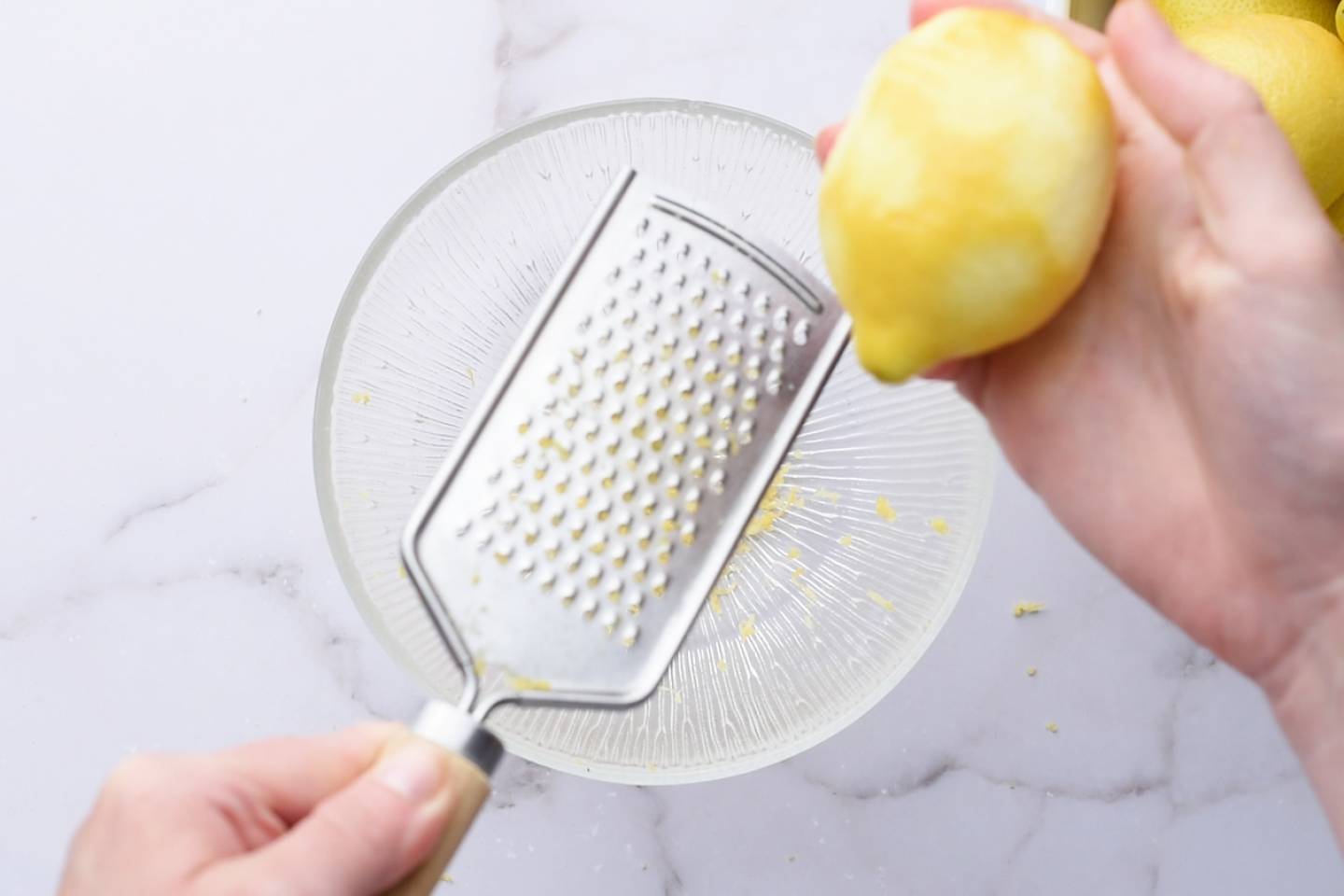 How To Make Lemon Pepper Seasoning - Slender Kitchen