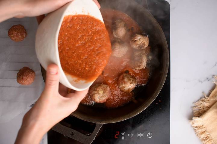 Mexican Chipotle Meatballs (Albondigas al Chipotle) - Slender Kitchen